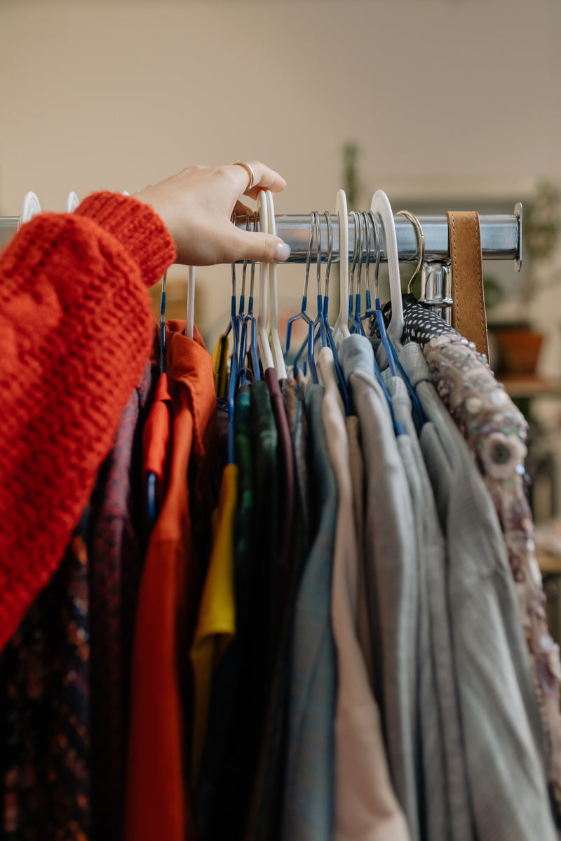 How to Start Buying Second Hand Clothes: Your Guide to Sustainable Fas ...